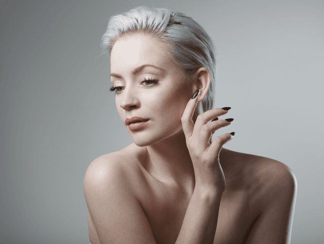 Bleaching | Luxury Hairdressers London | Simon Warwick Salons